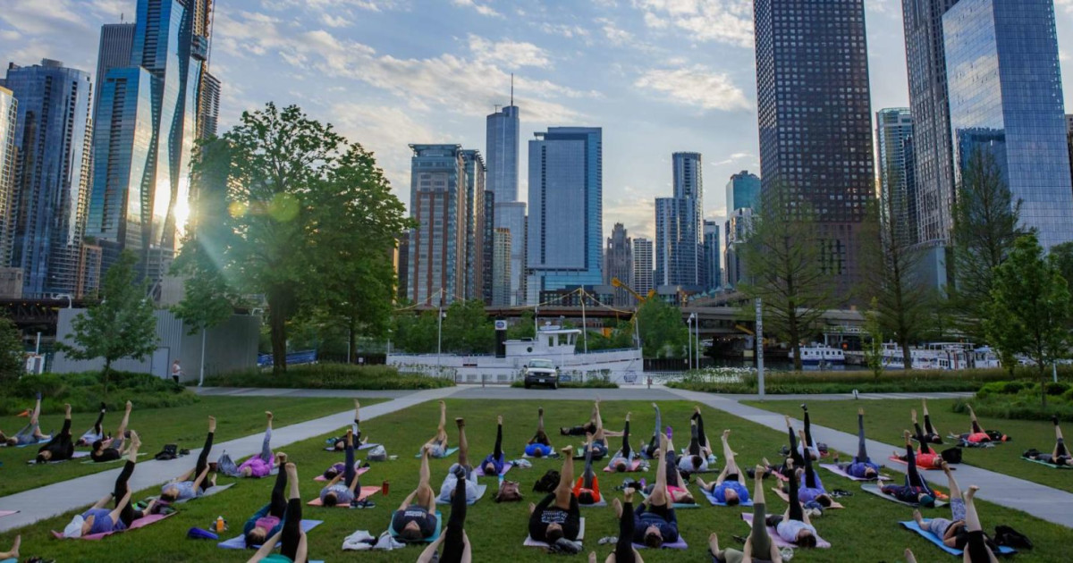 Pier Fitness: Sunset Yoga in Chicago at Navy Pier