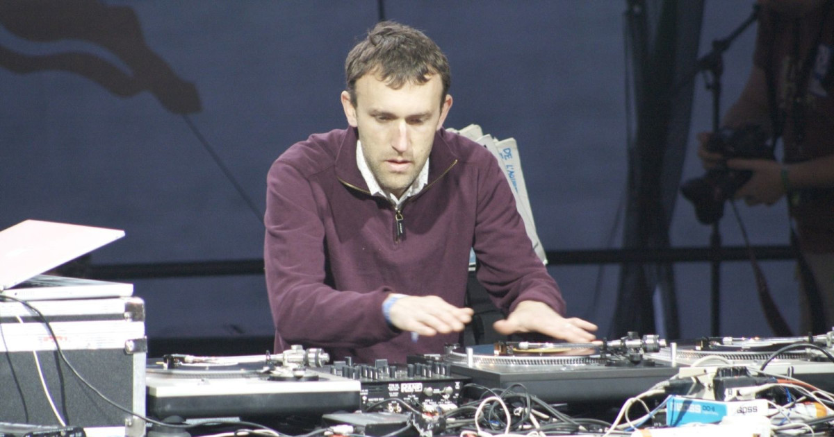 Rjd2 in Los Angeles at The Regent Theater