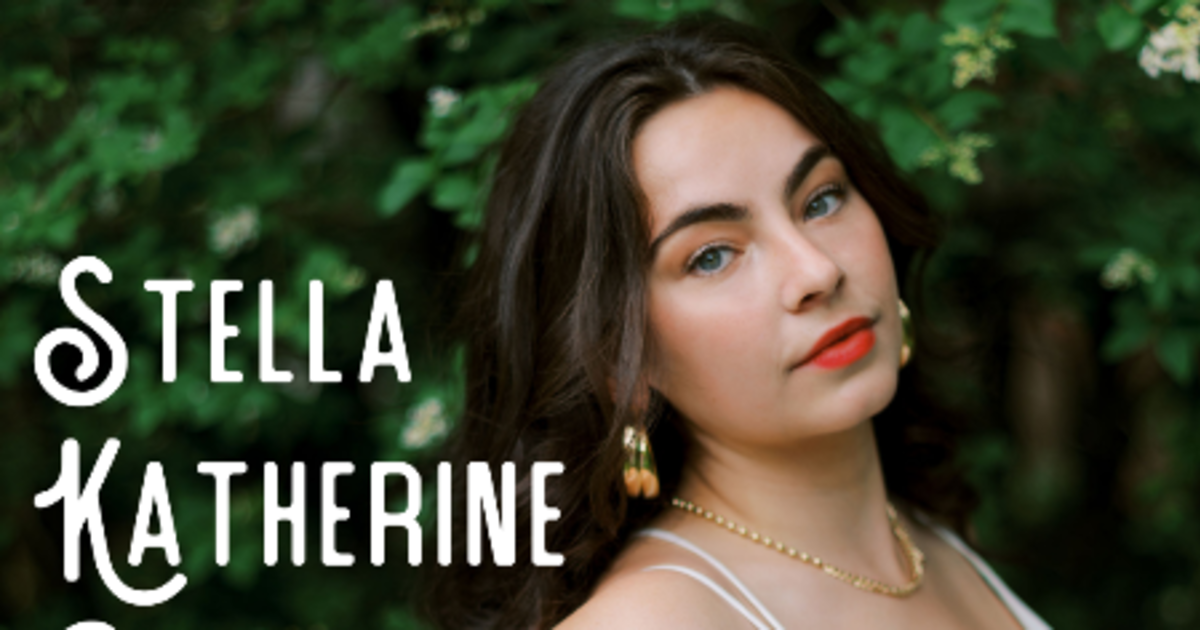 Stella Katherine Cole in St. Louis at Blue Strawberry