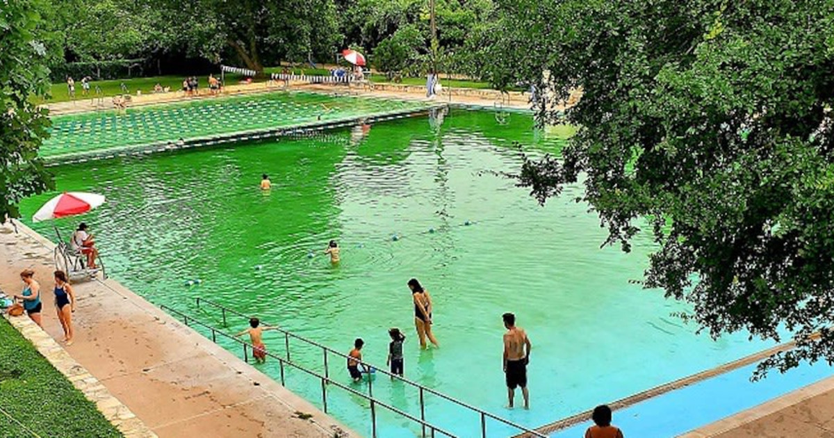 Swim Laps at Deep Eddy Pool in Austin at Deep Eddy Pool