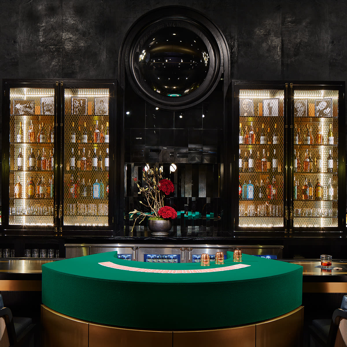 The Performance Bar in Chicago at Chicago Magic Lounge