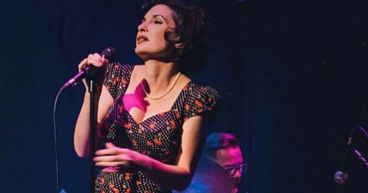 Stephanie Adlington in Nashville at Sambuca