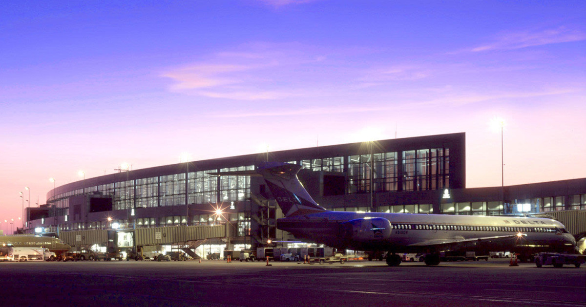 Scott Collins at ABIA in Austin at ABIA: Austin Bergstrom