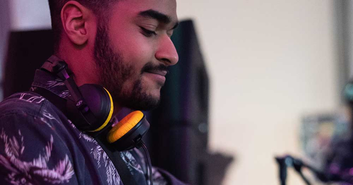 D Lo in Vancouver at Osita