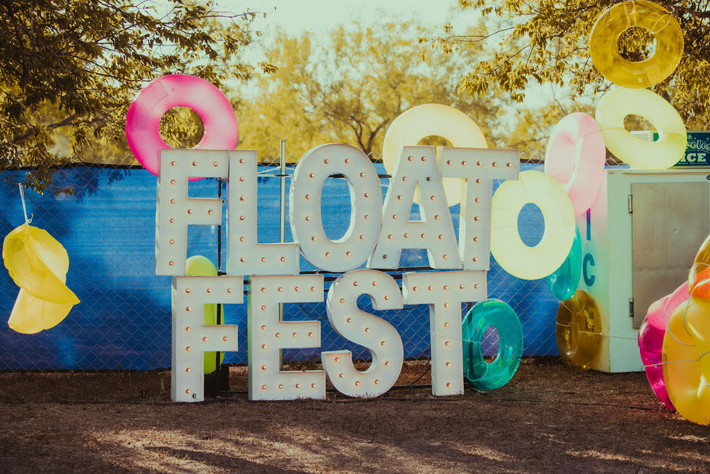 Vampire Weekend 2022 Tour