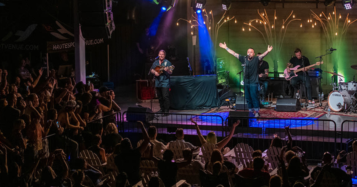 KASE 101 Acoustic Christmas ft. Tyler Hubbard, Dylan Scott, and