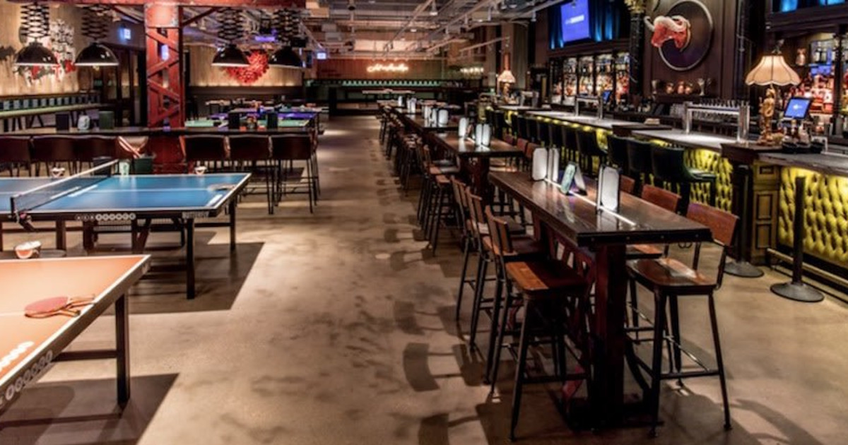 AceBounce Happy Hour in Chicago at AceBounce