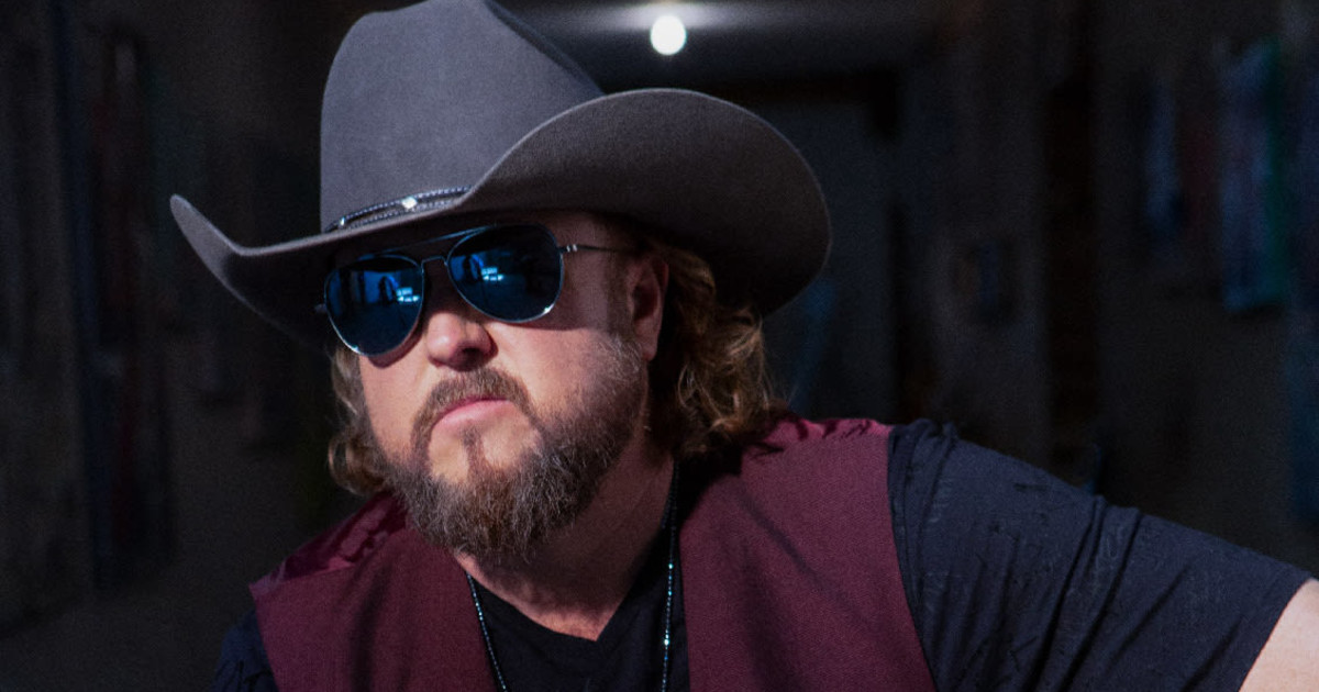 Colt Ford in Fredericksburg at The Backyard Amphitheater