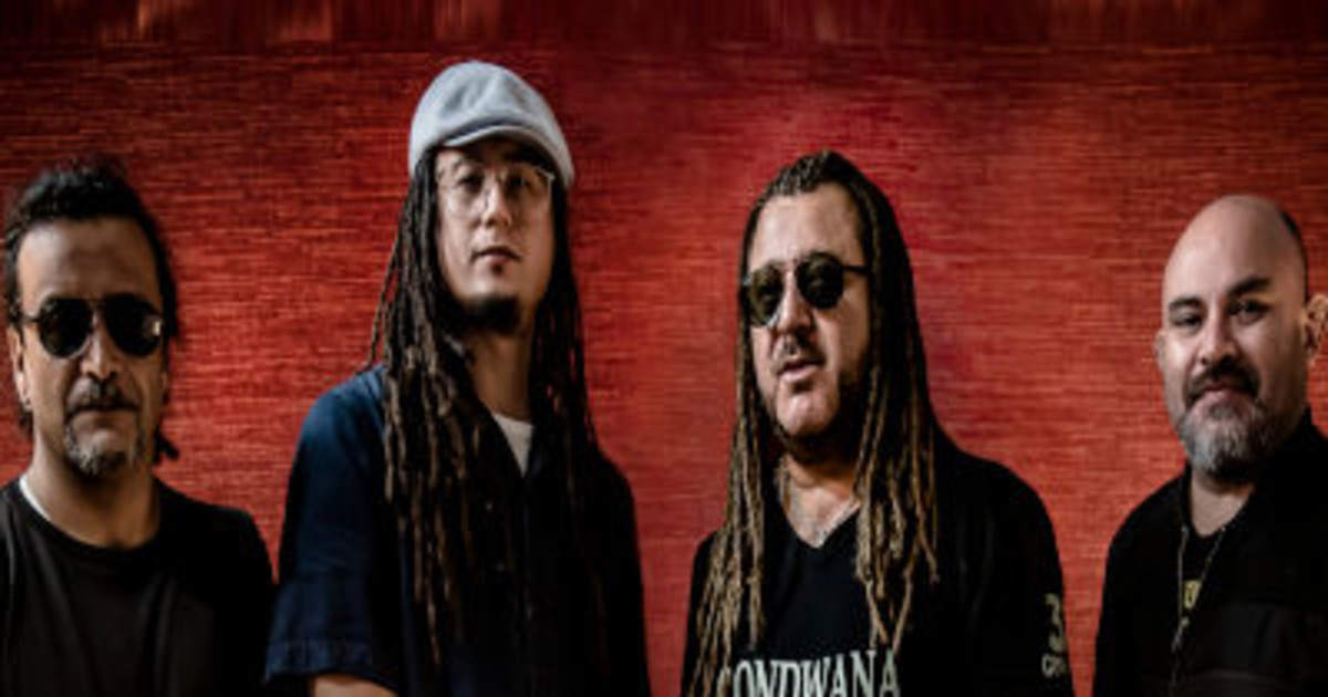 Gondwana in Chicago at Joe's Bar On Weed St.