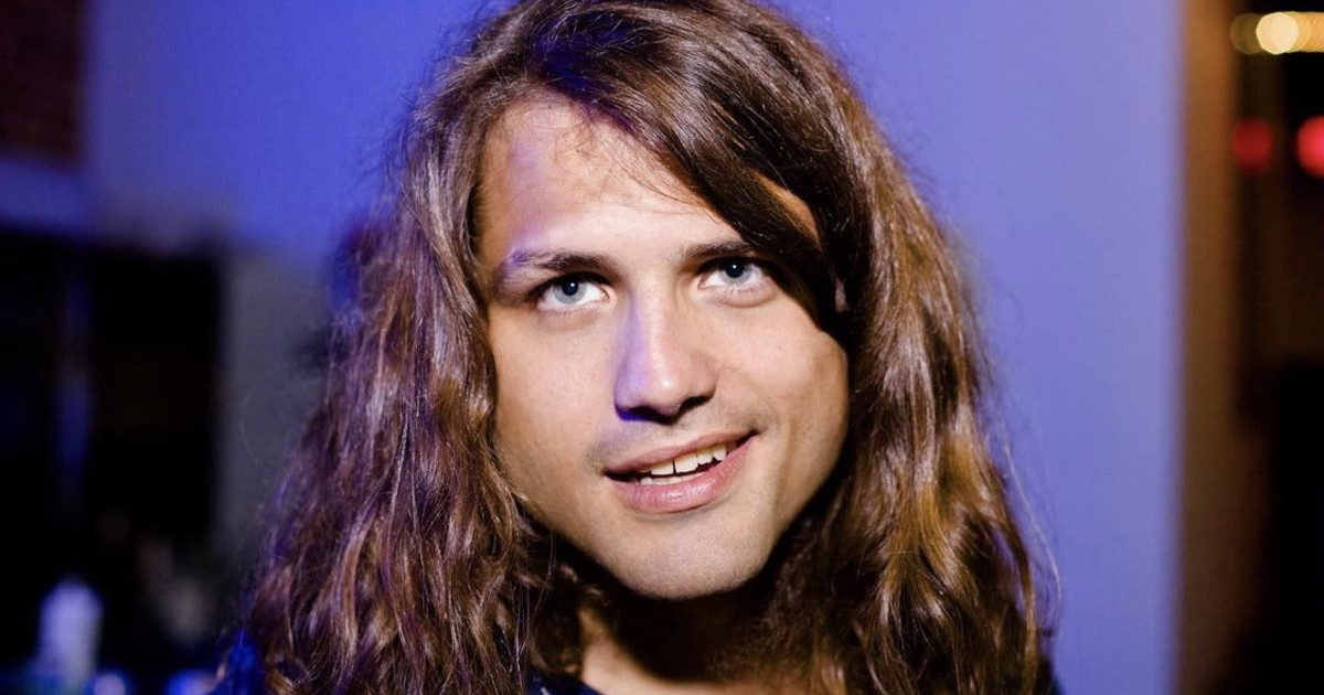 Singer/Songwriter Showcase - Tyler King in Saint Louis at Spine