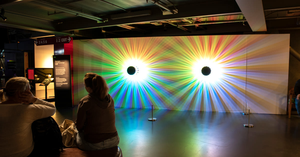 GLOW: Discover the Art of Light in San Francisco at Exploratorium