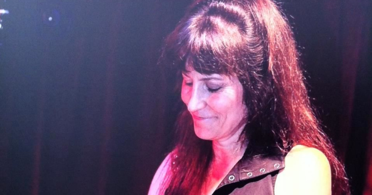 Steel Monday - Rose Sinclair in Austin at Sam's Town Point