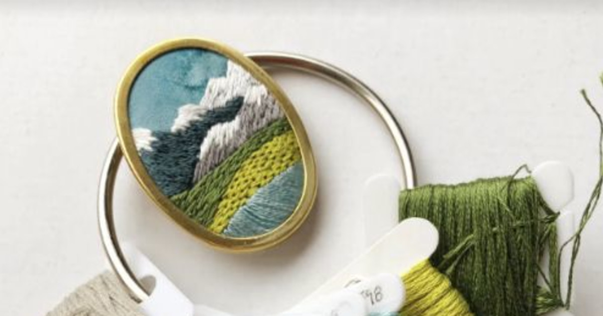 CLASS: STITCH A PACIFIC NORTHWEST MOUNTAIN LANDSCAPE in Seattle