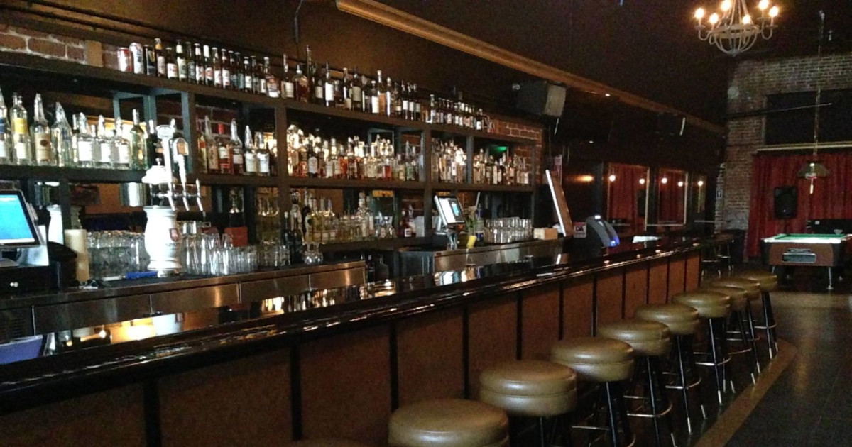 MICHAEL JAMES TAPSCOTT + COUNTRY RISQUE + ASHA WELLS in Oakland at