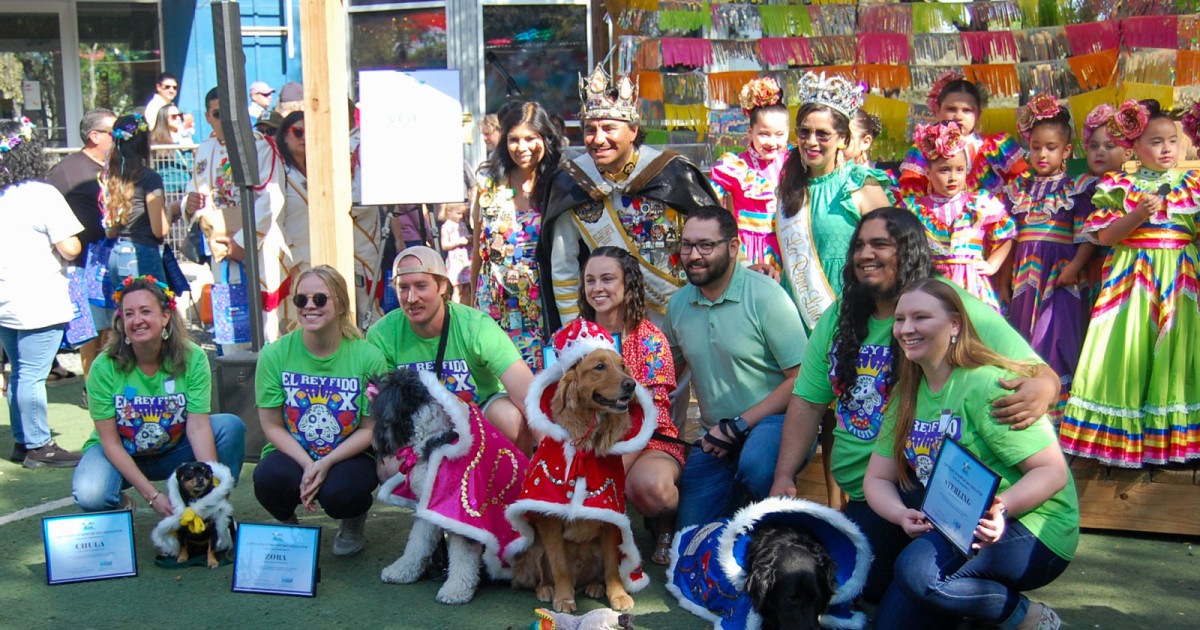 El Rey Fido Coronation in San Antonio at Hops & Hounds