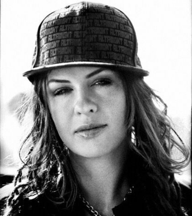 Meg Gill's Instagram, Twitter & Facebook on IDCrawl