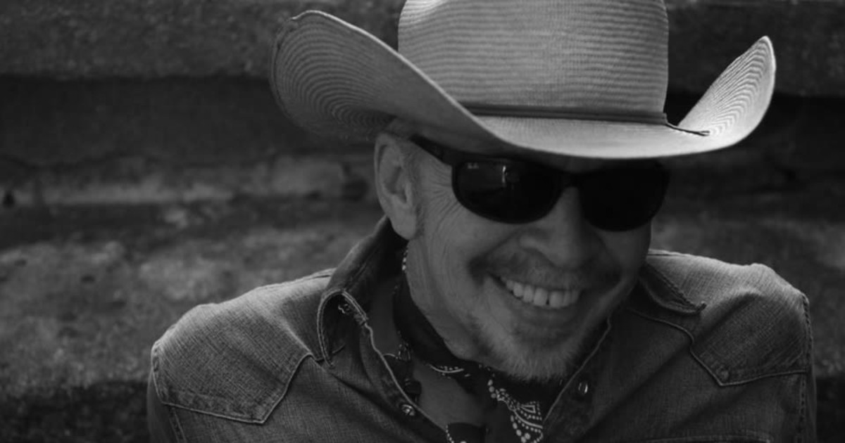 DAVE ALVIN CELEBRATES THE 25TH ANNIVERSARY OF KING OF CALIFORNIA