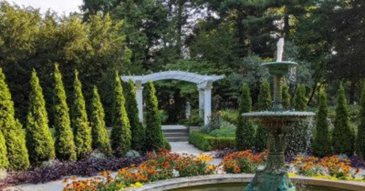 The Garden Tour in Indianapolis at Newfields