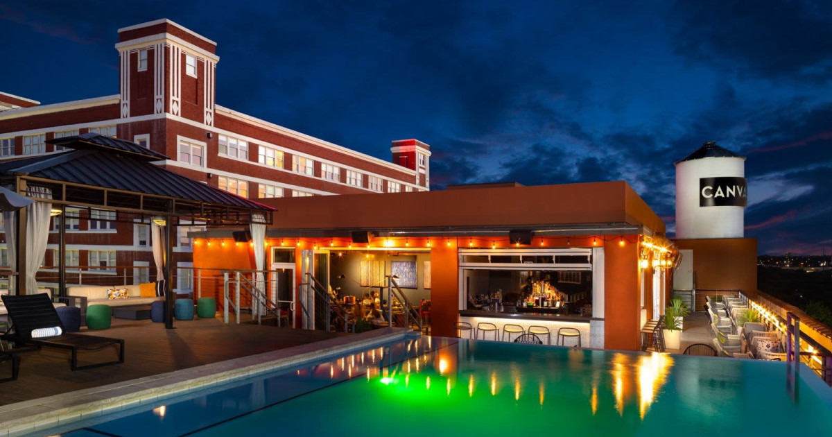 infinity pool dallas