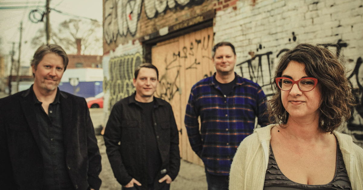 Kyleen Downe, Sam Stone, Lani & The Tramps, Voortrekker in