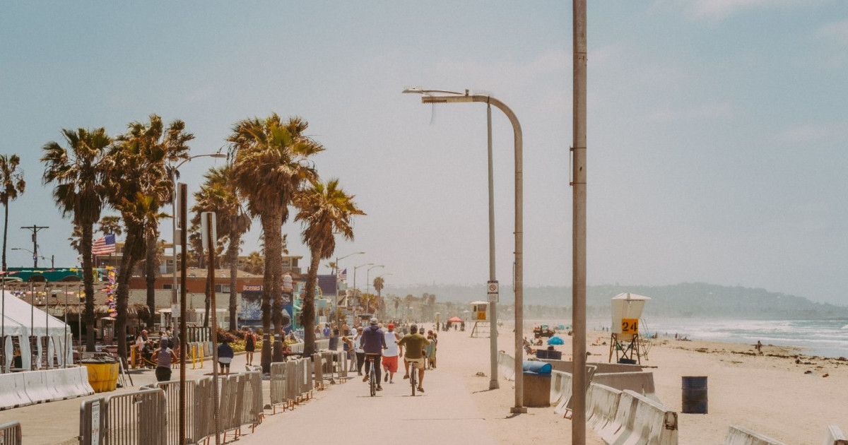 PACIFIC BEACH STAYCATION in San Diego at The Wayfarer San Diego