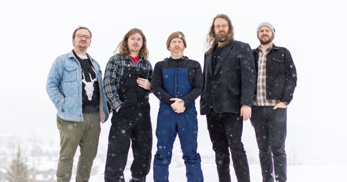 Live Music: The Lil Smokies & Two Runner in Whitestown at Moontown