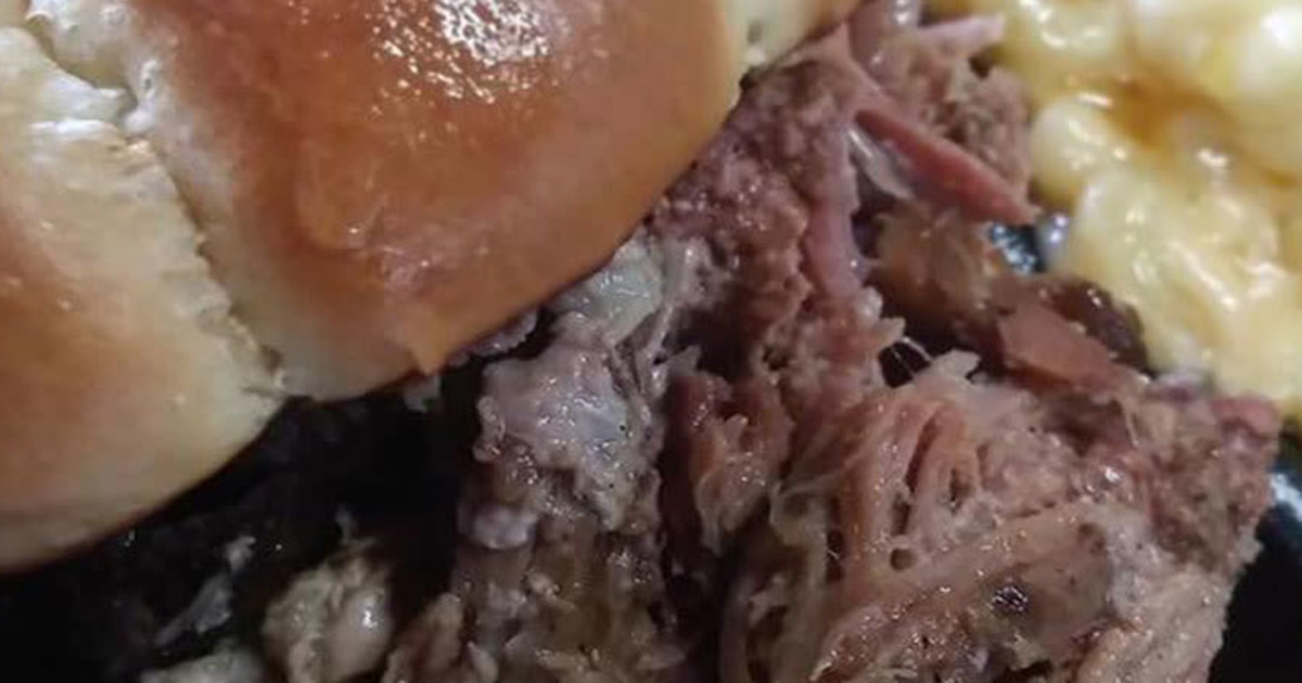 Beach Bum Barbeque Food Truck in Indianapolis at Irving Theater