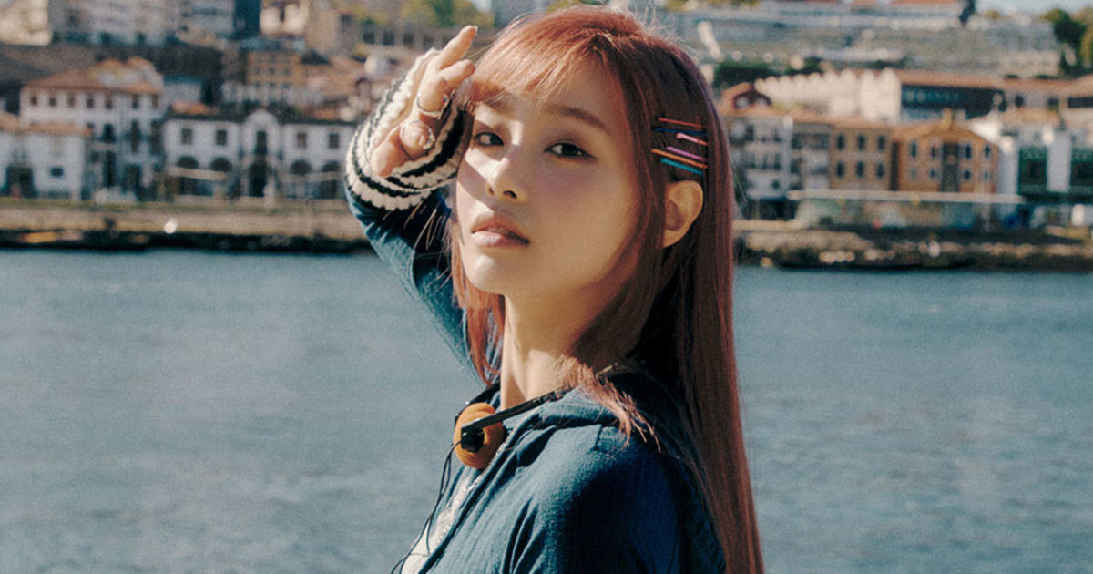 Chuu in Brooklyn at Kings Theatre