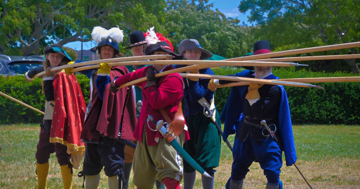 Live Arms and Armor Program: 17th Century Colonial Militia in