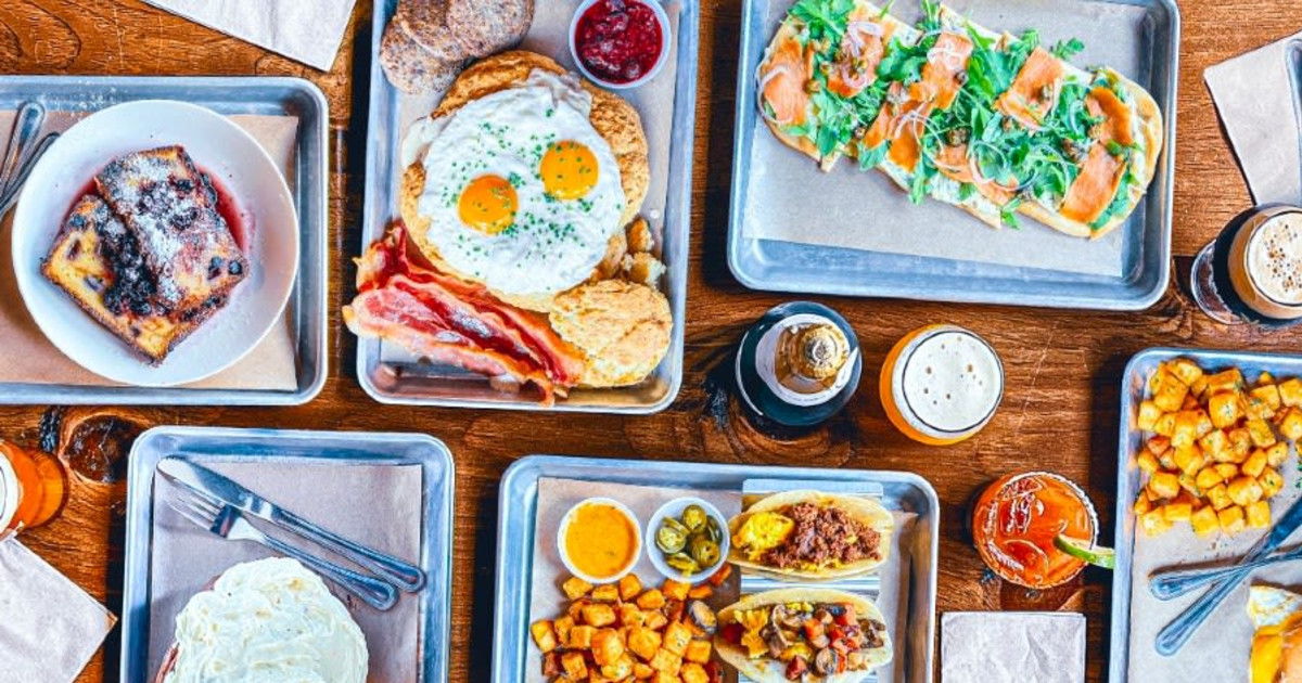 Friendsgiving Brunch in Dallas at Community Beer Company