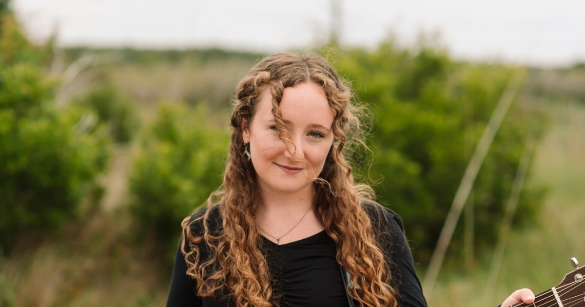 Mary Joy Mcdaniel, Lucas Eason, & Scarlett Egan in Nashville at