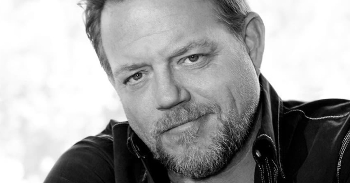 Pat Green (Acoustic Full Band): 6pm Show in New Braunfels at