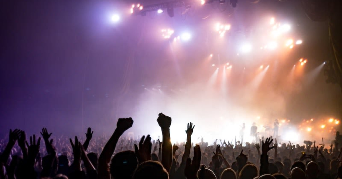 Charlie Worsham's Every Damn Monday: Guitar Heroes in Nashville