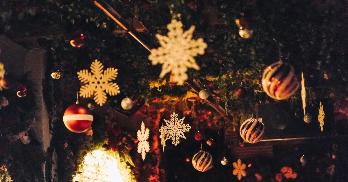 The Christmas Inn in Chicago at Hubbard Inn