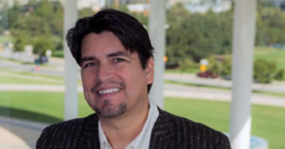 Holiday Classical Guitar Concert with Mark Cruz in Austin at Lake