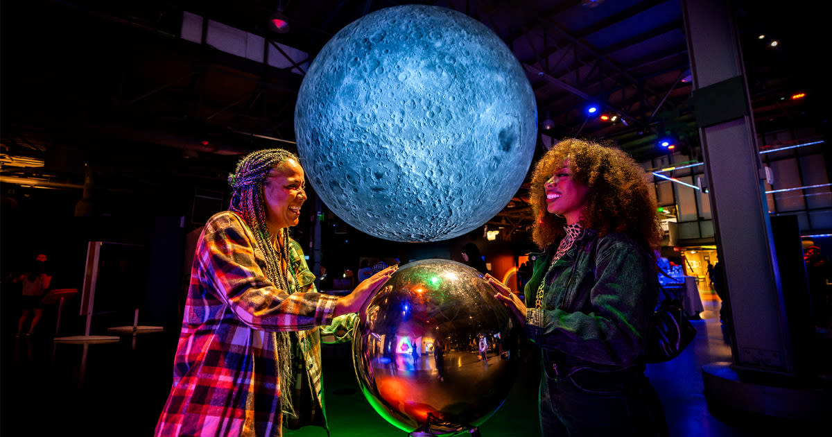 Glow: Discover the Art of Light in San Francisco at Exploratorium