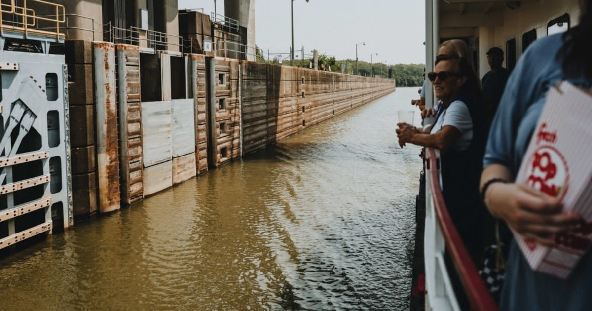 McAlpine Locks Narrated Cruise in louisville at Belle of