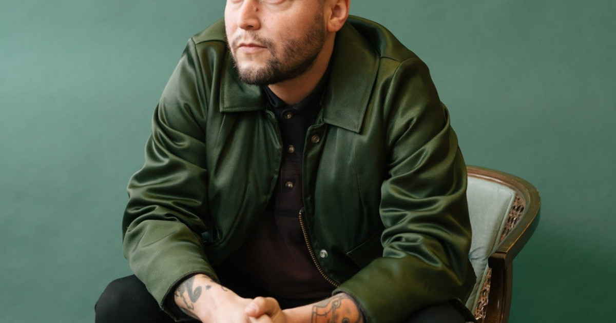 Pre-Show Happy Hour with Rudy De Anda in Chicago at Punch House