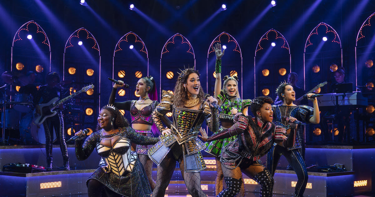 SIX: The Musical in Chicago at James M. Nederlander Theatre