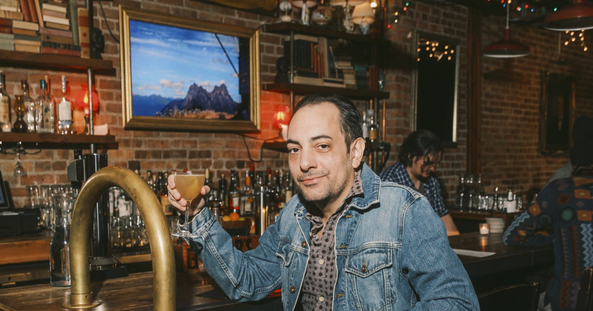 KEVAN: The Greatest Piano Bar Performer Of All Time in Chicago at