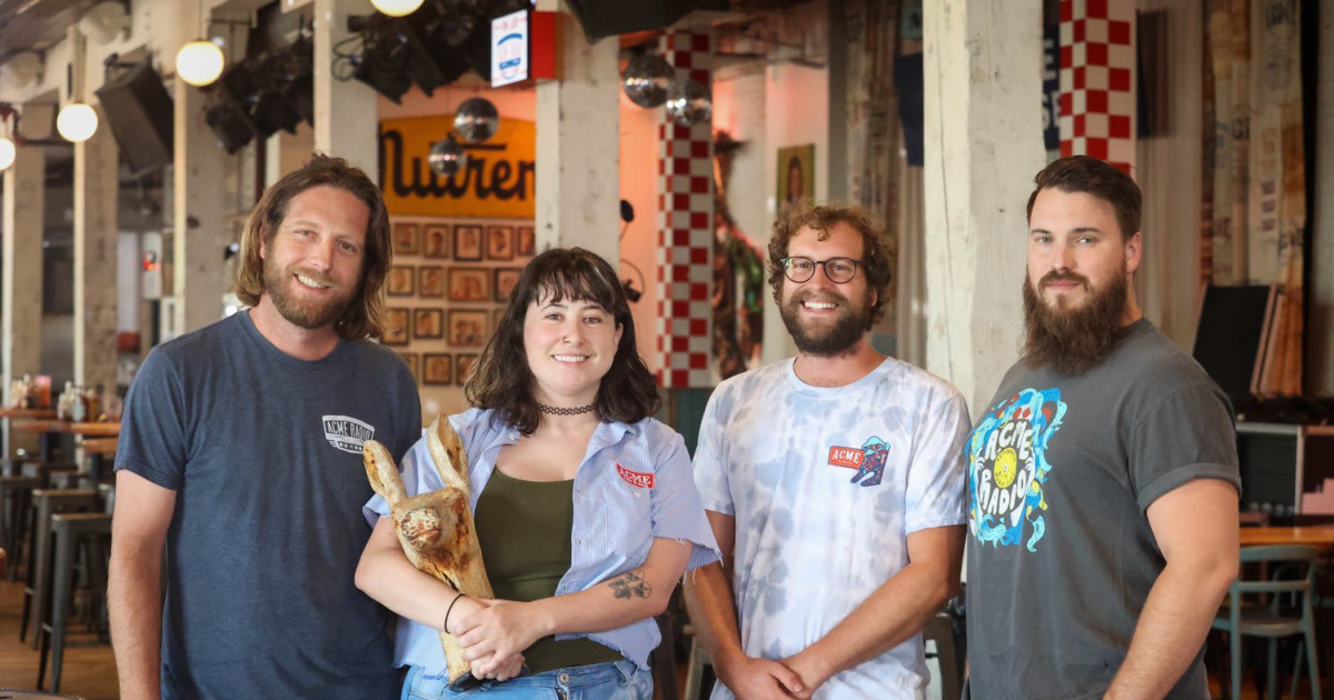 Vinyl Happy Hour with Acme Radio Live DJs in Nashville at Acme Feed