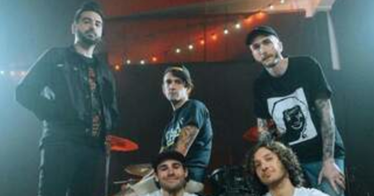 States away, Powdermaker, MSJ, a Total Wreck, Dead on a Friday in