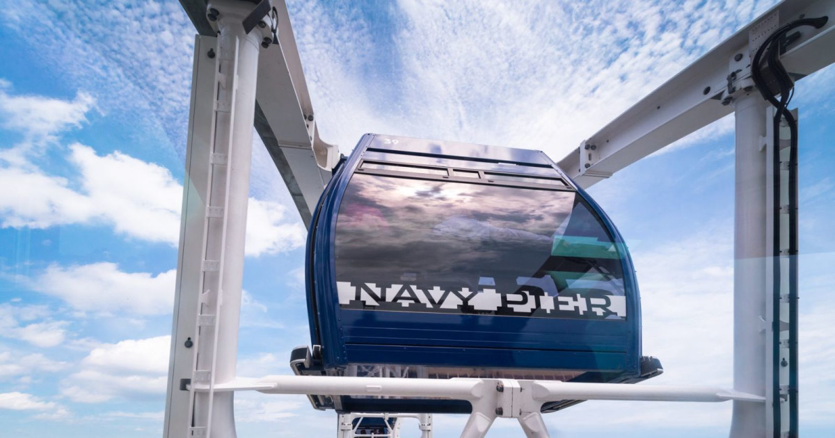 Ride the Centennial Wheel in Chicago at Navy Pier