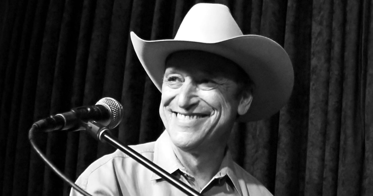 Grammy Award-winner FLOYD DOMINO Headlines The Backstage in