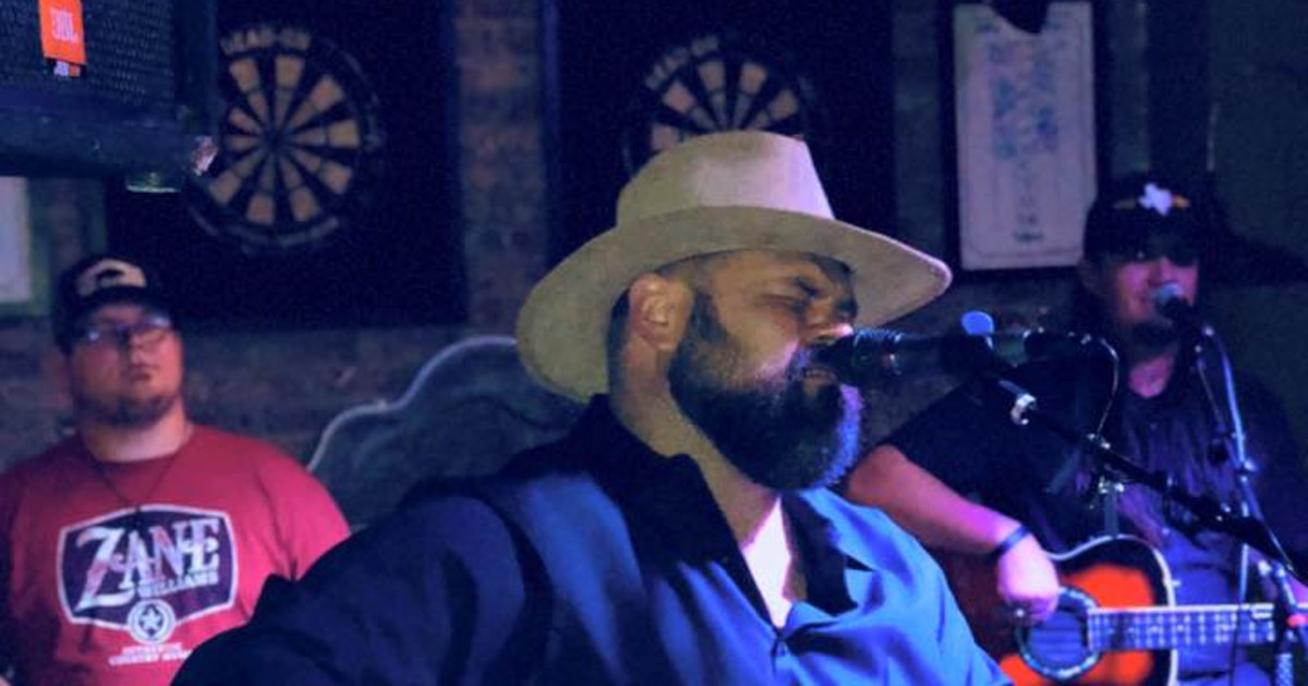 Wes Nickson in Driftwood at The Salt Lick