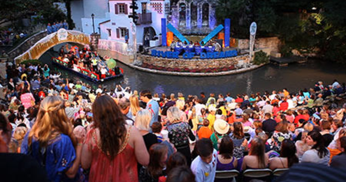 Fiesta Noche del Rio - Performance in San Antonio at Arneson River