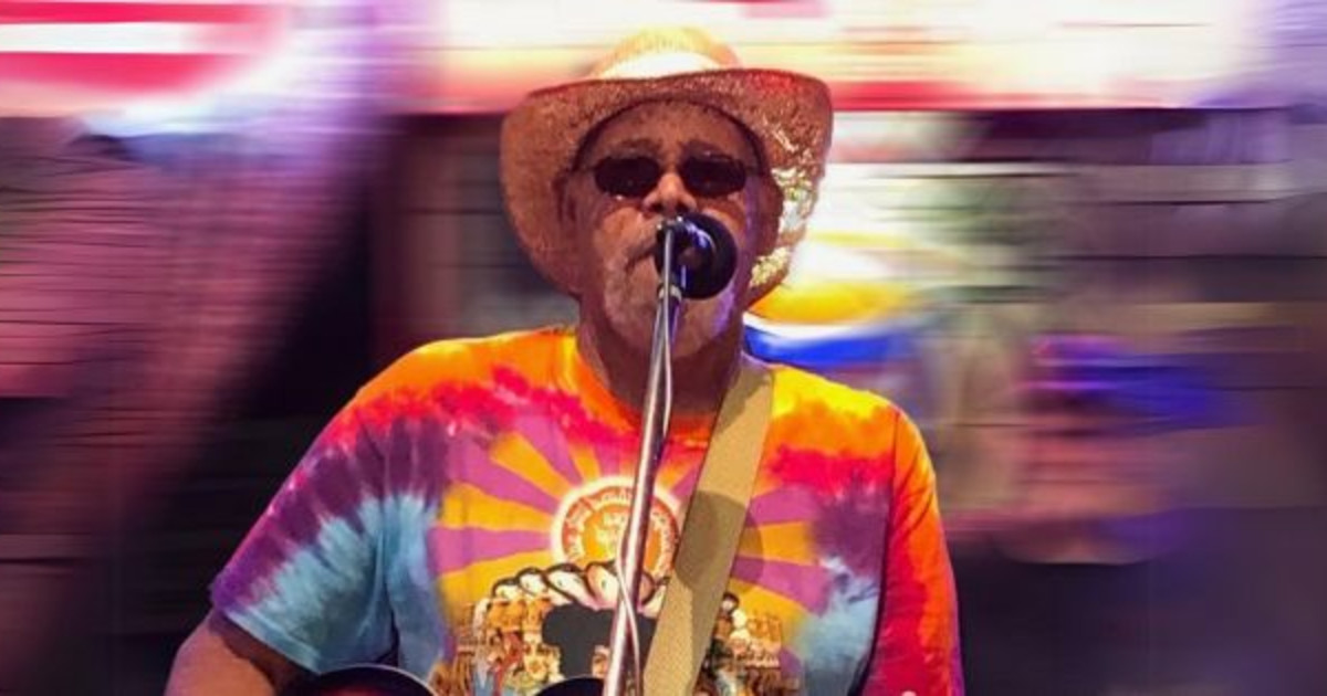 Larry Harris & Mike Blue Acoustic Duo in Austin at Oakwood BBQ