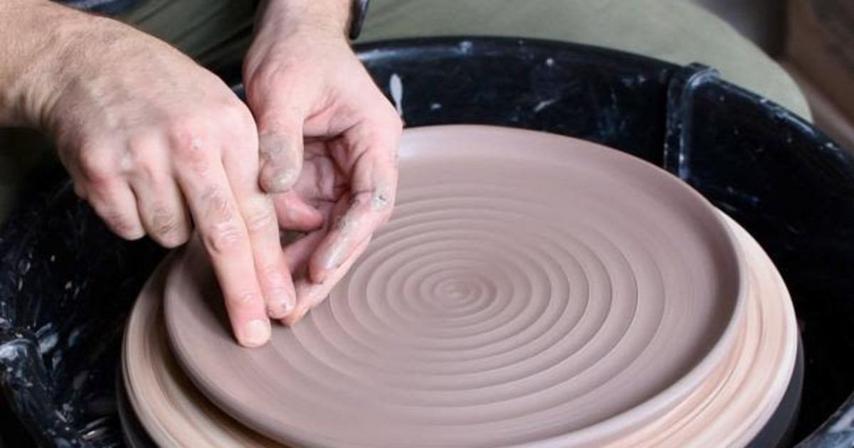 BYOB Make a Ceramic Plate! in Chicago at Color Cocktail Factory