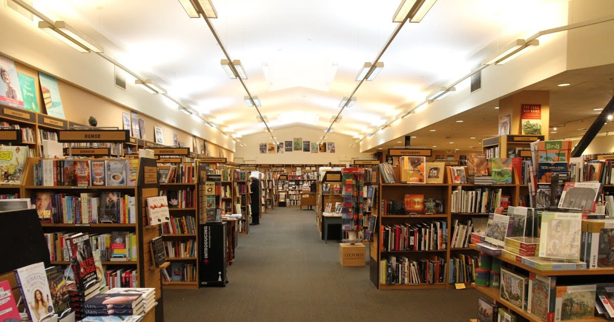 Seattle Public Library: Molly Knox Ostertag with Eunnie — 'The