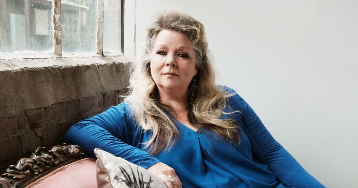 Songwriter Session: Leslie Satcher in Nashville at Country